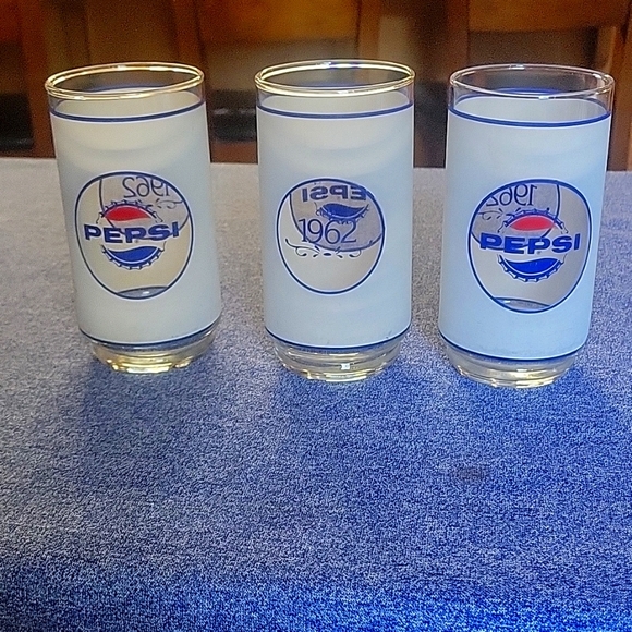 Pepsi | Dining | Pepsi Circa 962 Frosted Drinking Glasses These Have ...